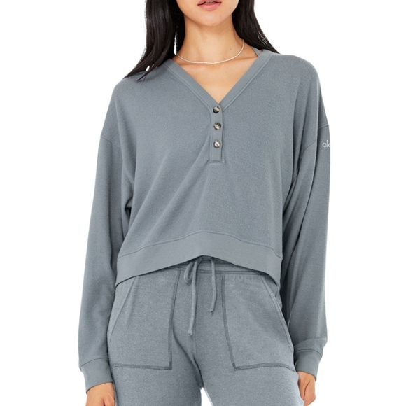 ALO Yoga | Tops | Alo Alolux Soho Crop Henley Steel Blue Szxs Binr ...